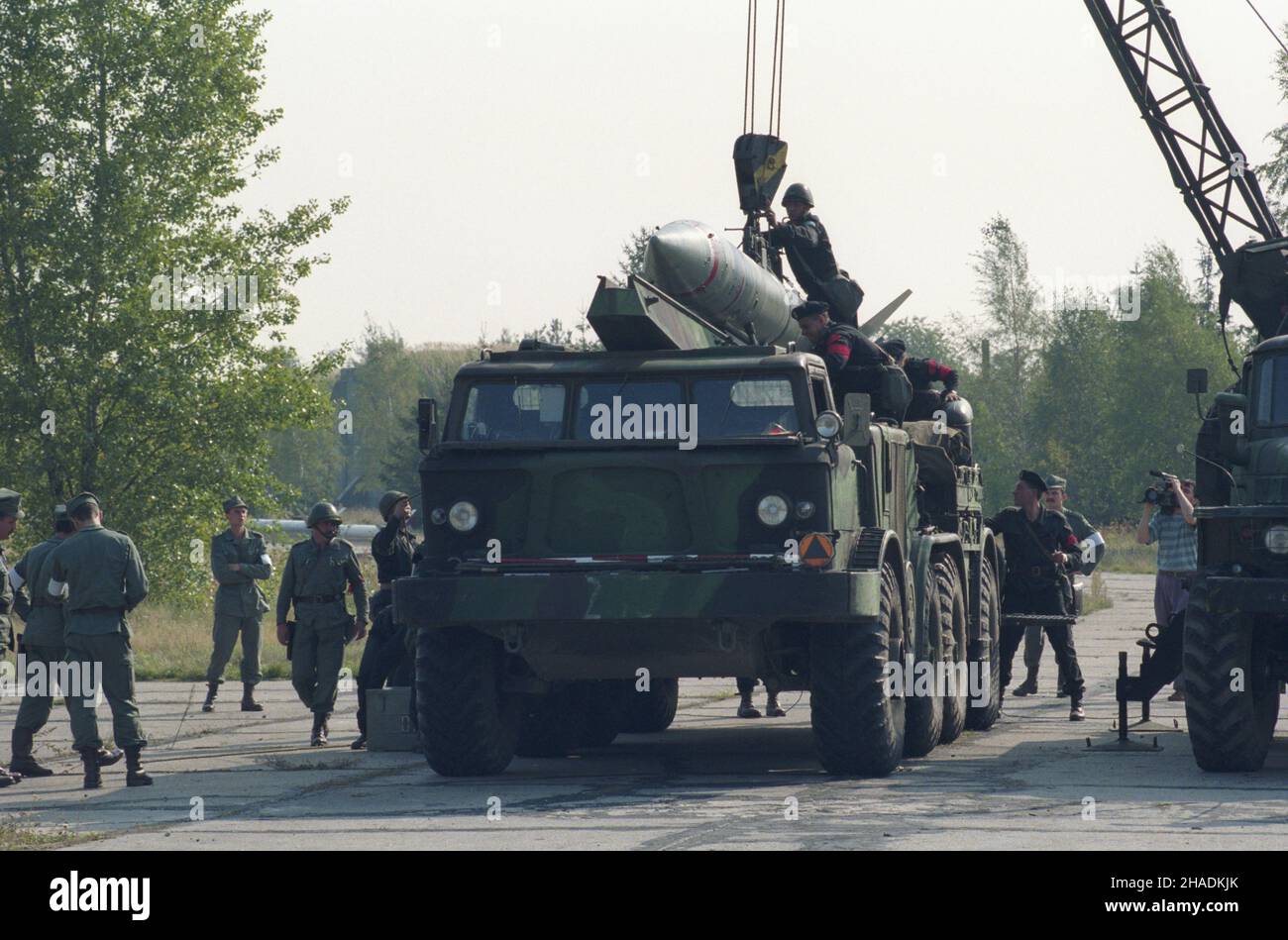Krzywa 09.1993. Æwiczenia na poligonie Œl¹skiego Okrêgu Wojskowego. Nz ...