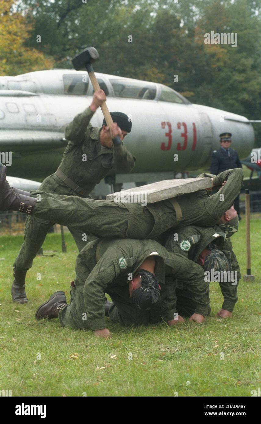 6th airborne division hi-res stock photography and images - Alamy
