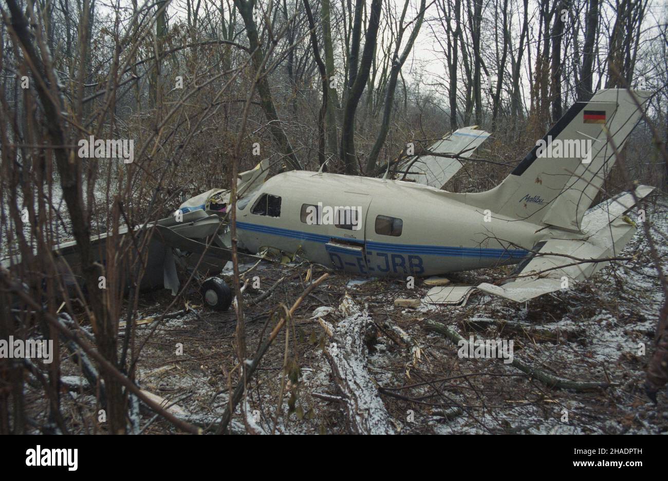 Polska 21.12.1993. Wypadek lotniczy pod Wroc³awiem. W wyniku z³ych ...