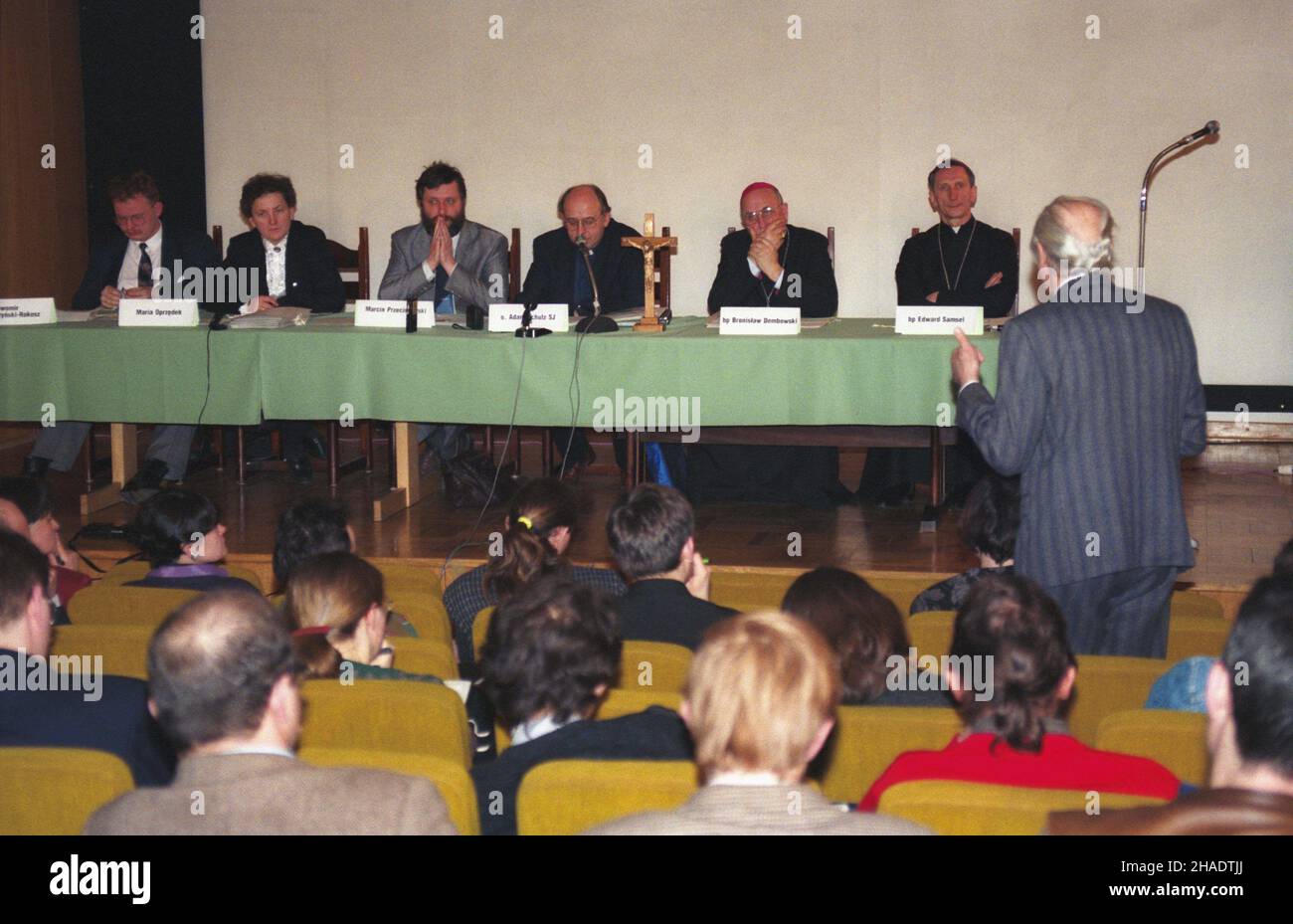 Warszawa 04.02.1994. Konferencja prasowa nt. Ruchów apostolskich w ...