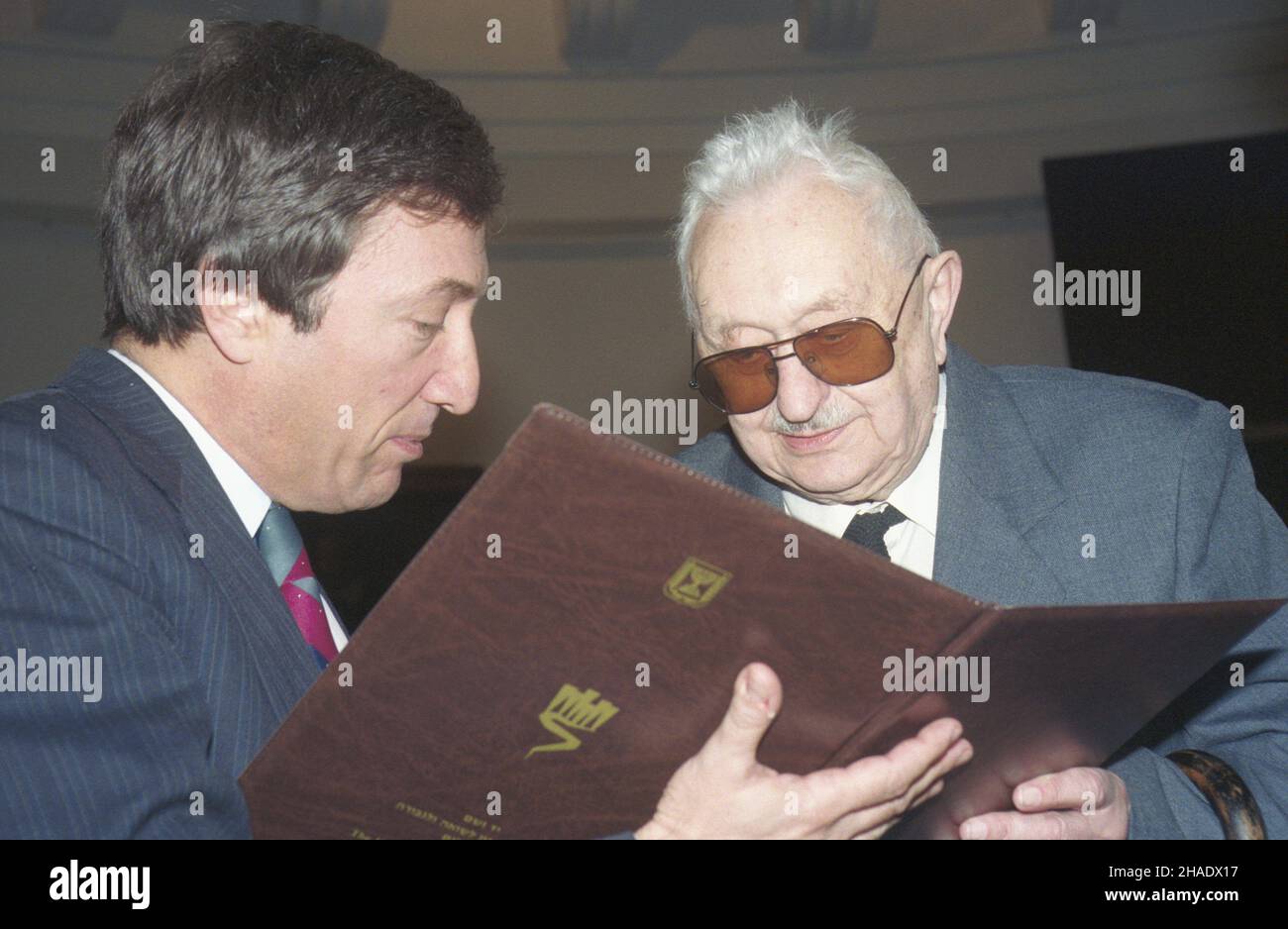 Ratowanie zydow hi-res stock photography and images - Alamy