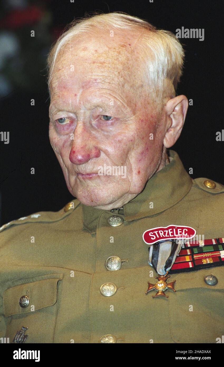 Paramilitarna organizacja hi-res stock photography and images - Alamy