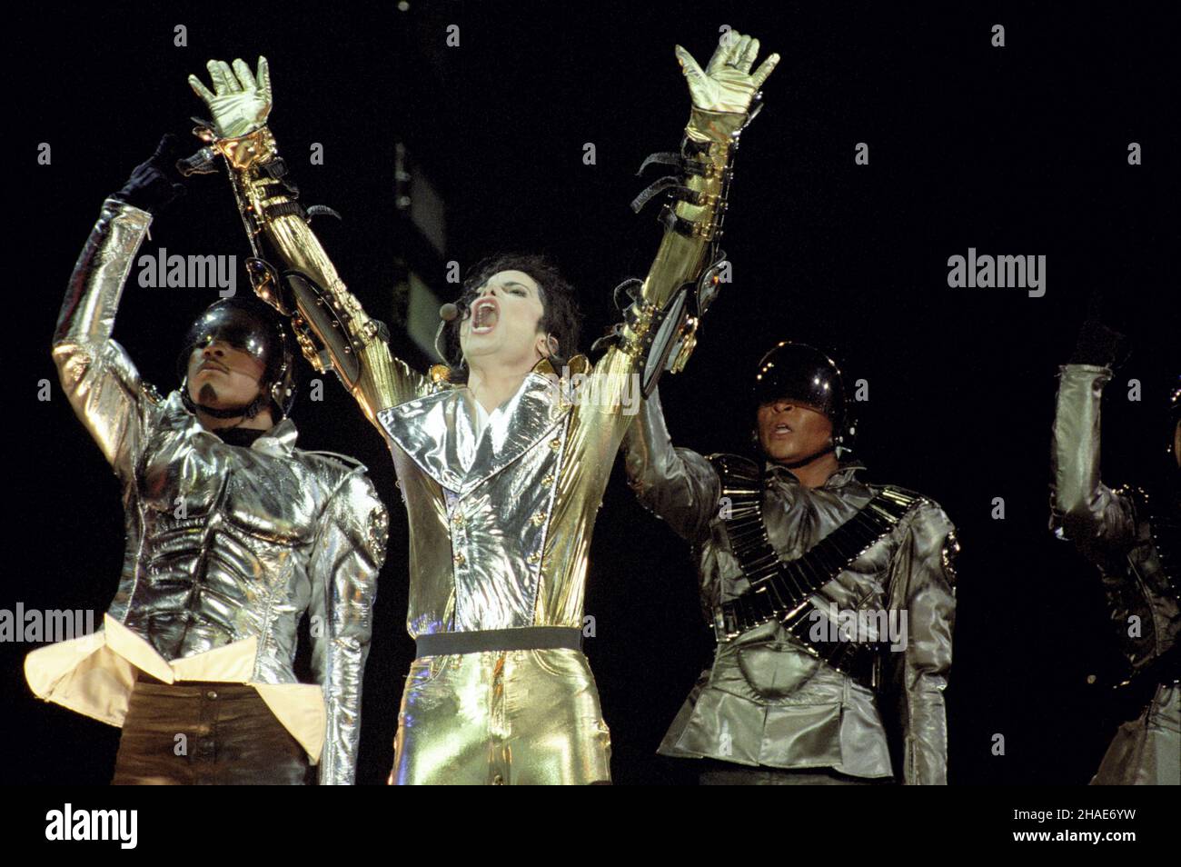 Michael jackson fans stage hi-res stock photography and images - Alamy
