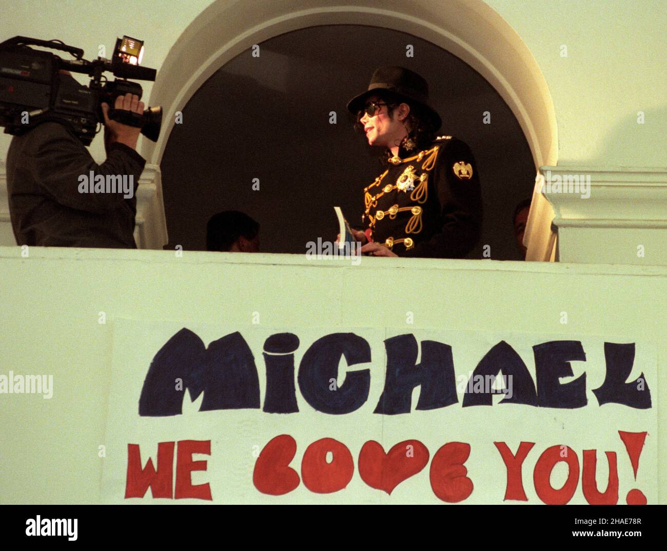 Michael jackson 1997 hi-res stock photography and images - Alamy