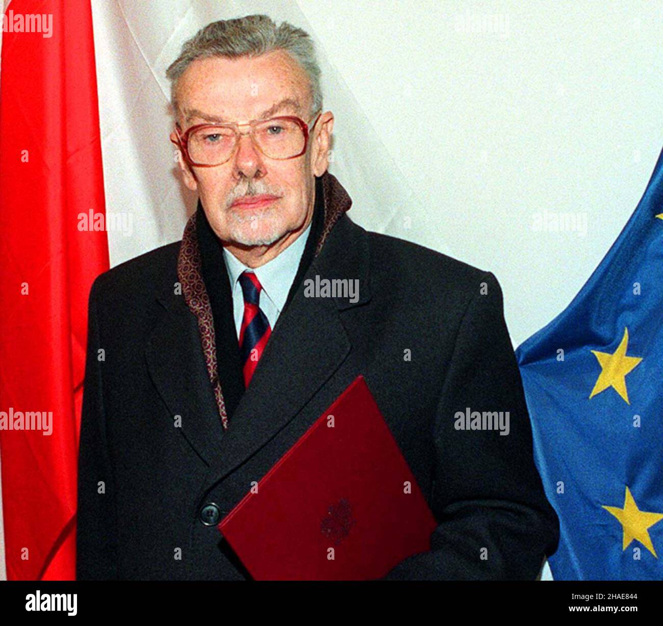 The negotiator 1998 hi-res stock photography and images - Alamy