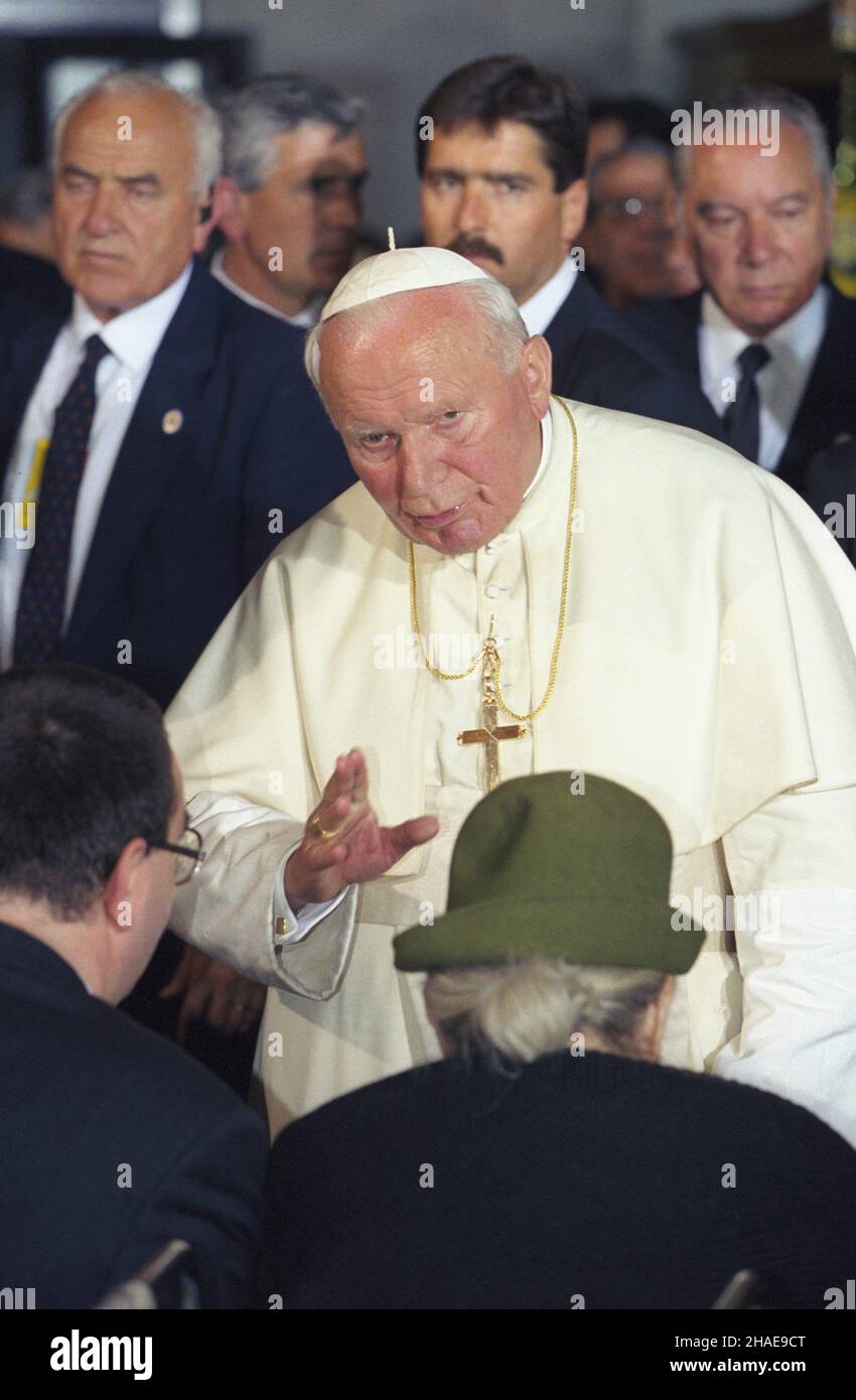 B3ogoslawienstwo hi-res stock photography and images - Alamy