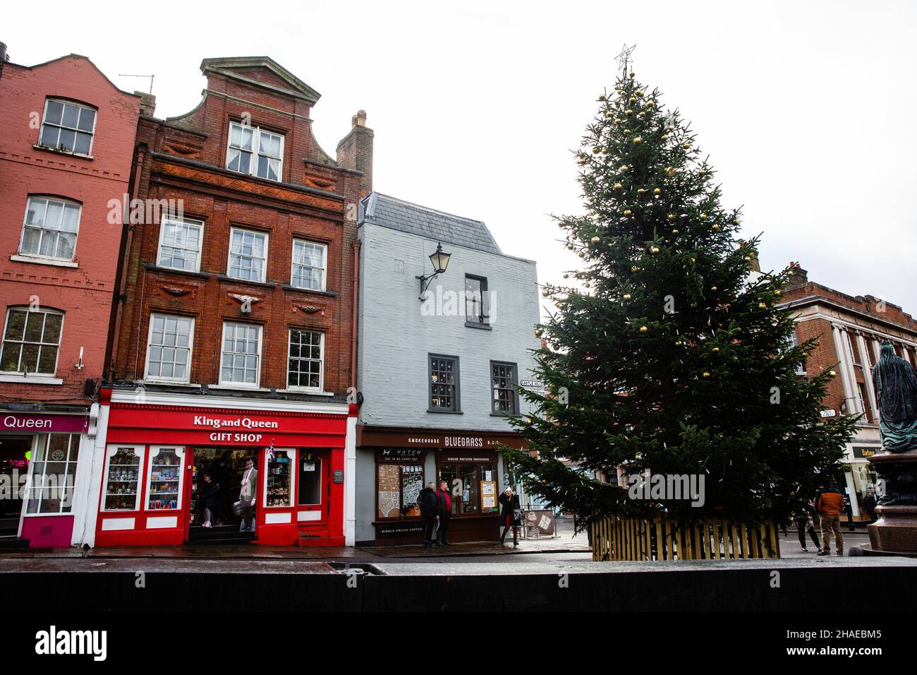 Windsor, UK. 12th December, 2021. A 25-foot Christmas tree stands on ...