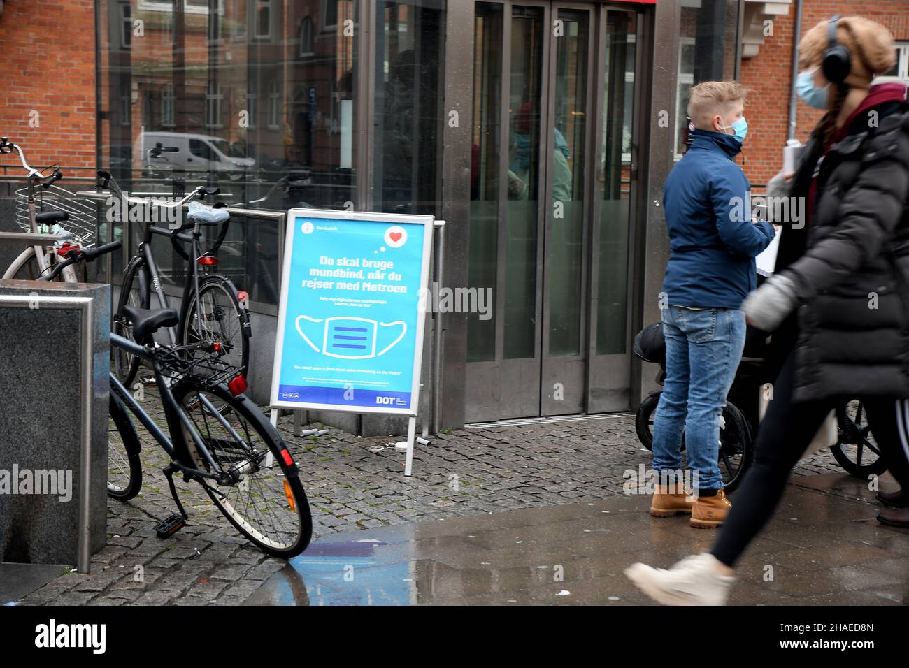 Copenhagen Denmark 12 December 2021 Face Mask Is Mandatory On All