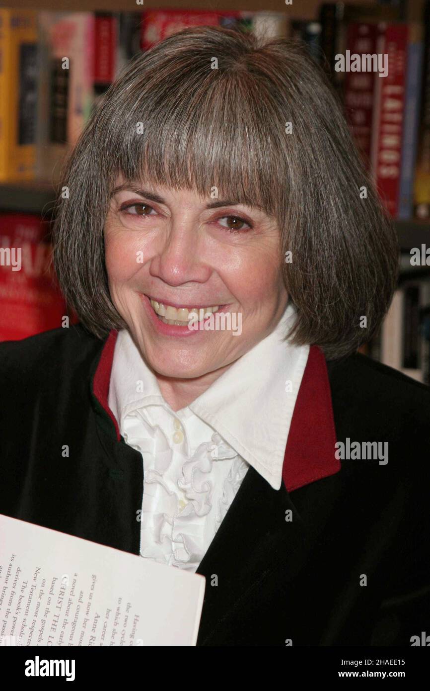 Anne Rice at "Christ The Lord" book signing at Posman's Bookstore at ...