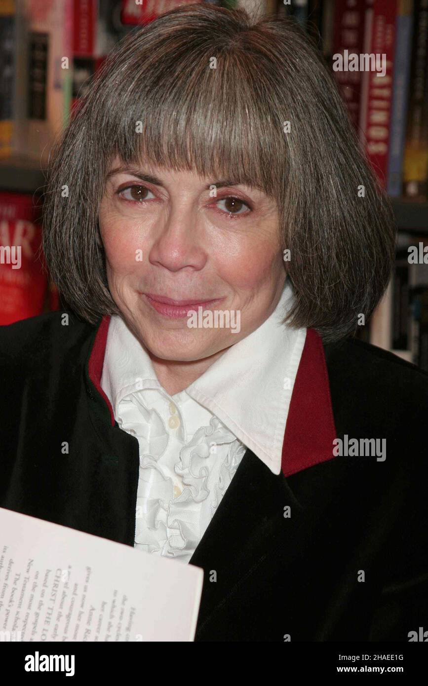 Anne Rice at "Christ The Lord" book signing at Posman's Bookstore at ...