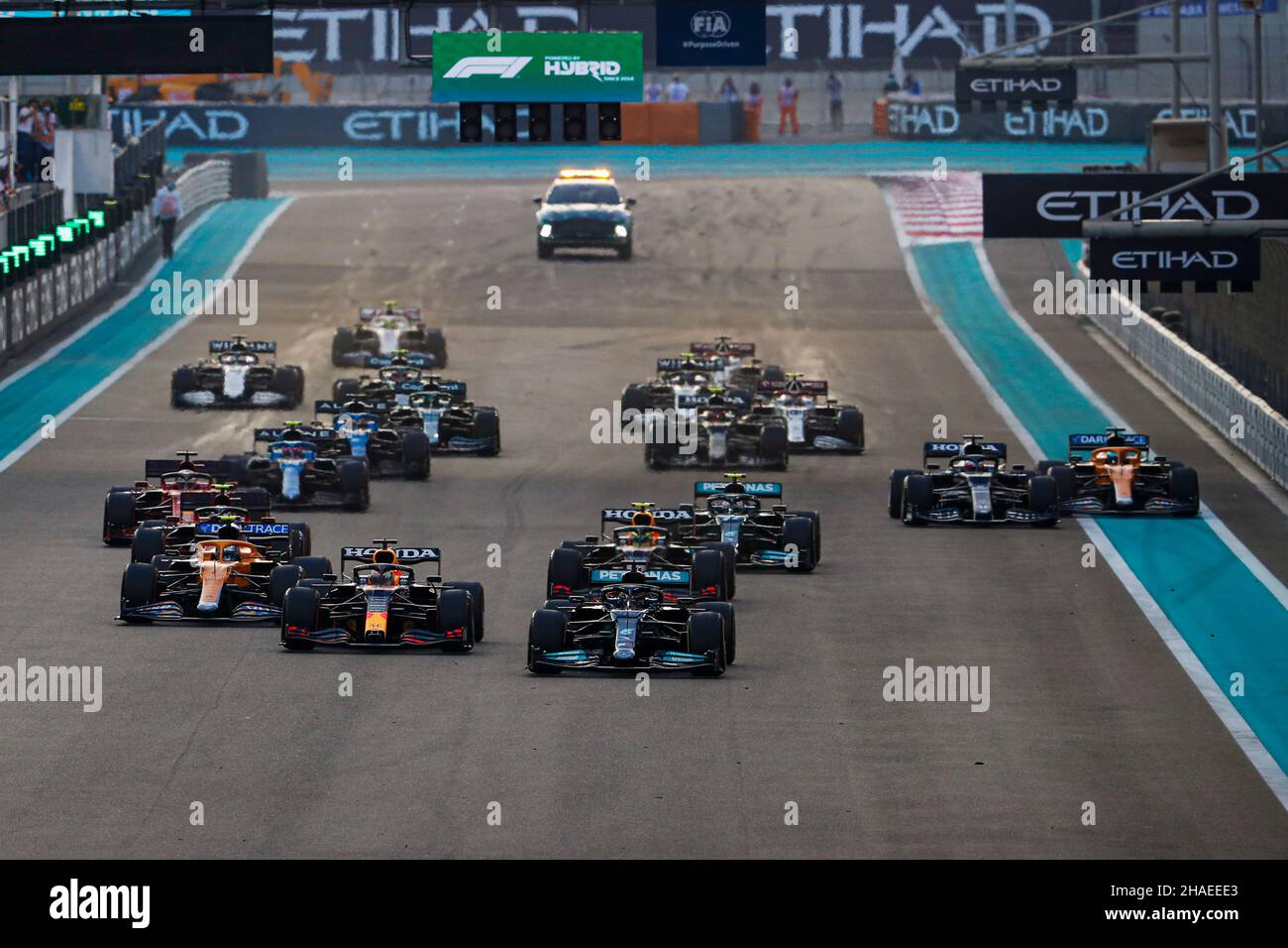 Abu Dhabi, United Arab Emirates. 12th Dec, 2021. Start, # 44 Lewis ...