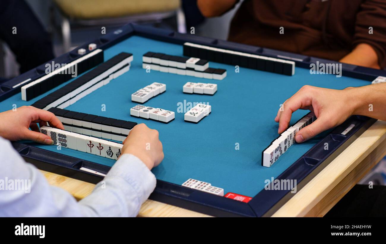 Riichi mahjong hi-res stock photography and images - Alamy