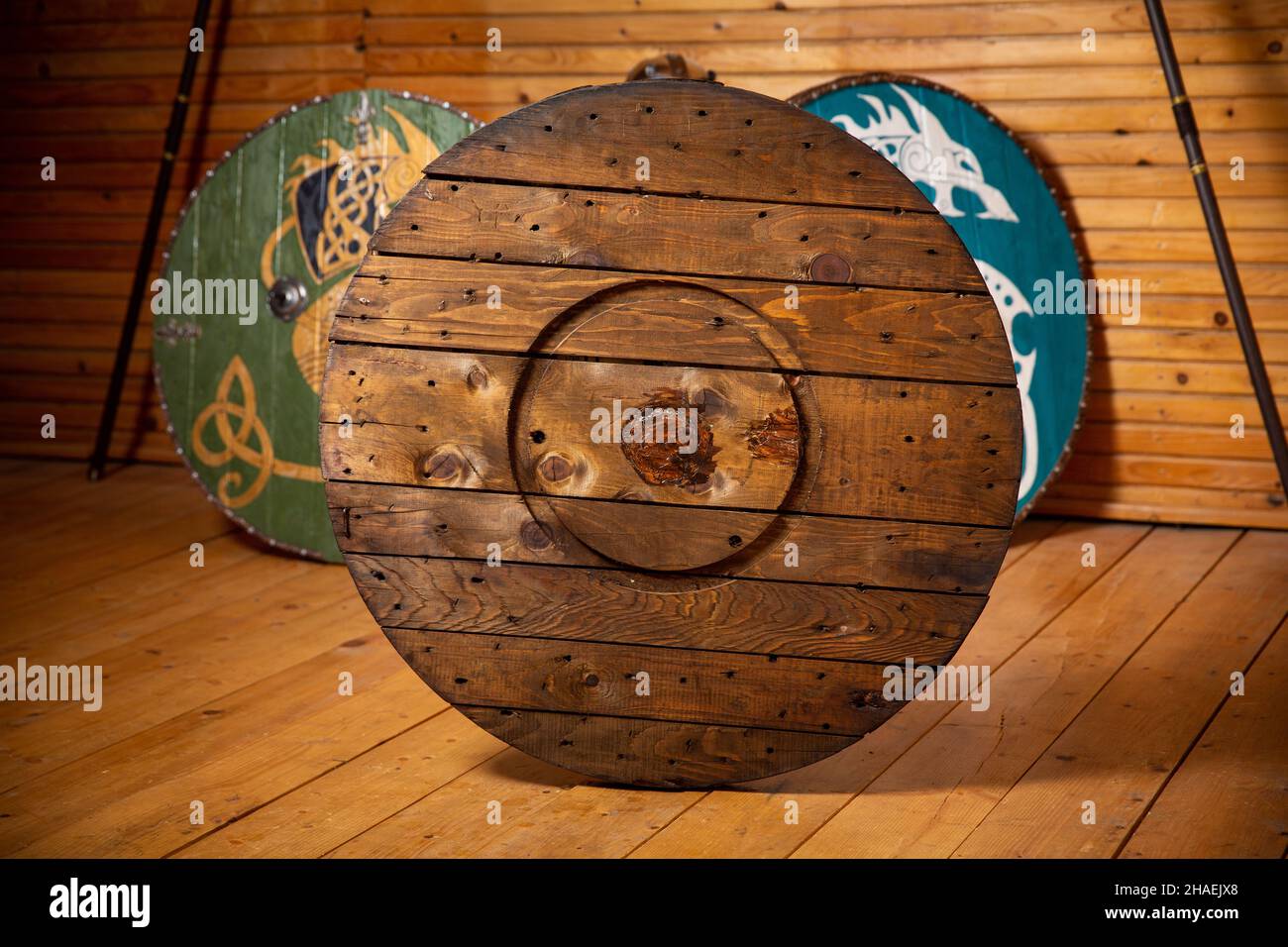 Medieval shields hi-res stock photography and images - Alamy
