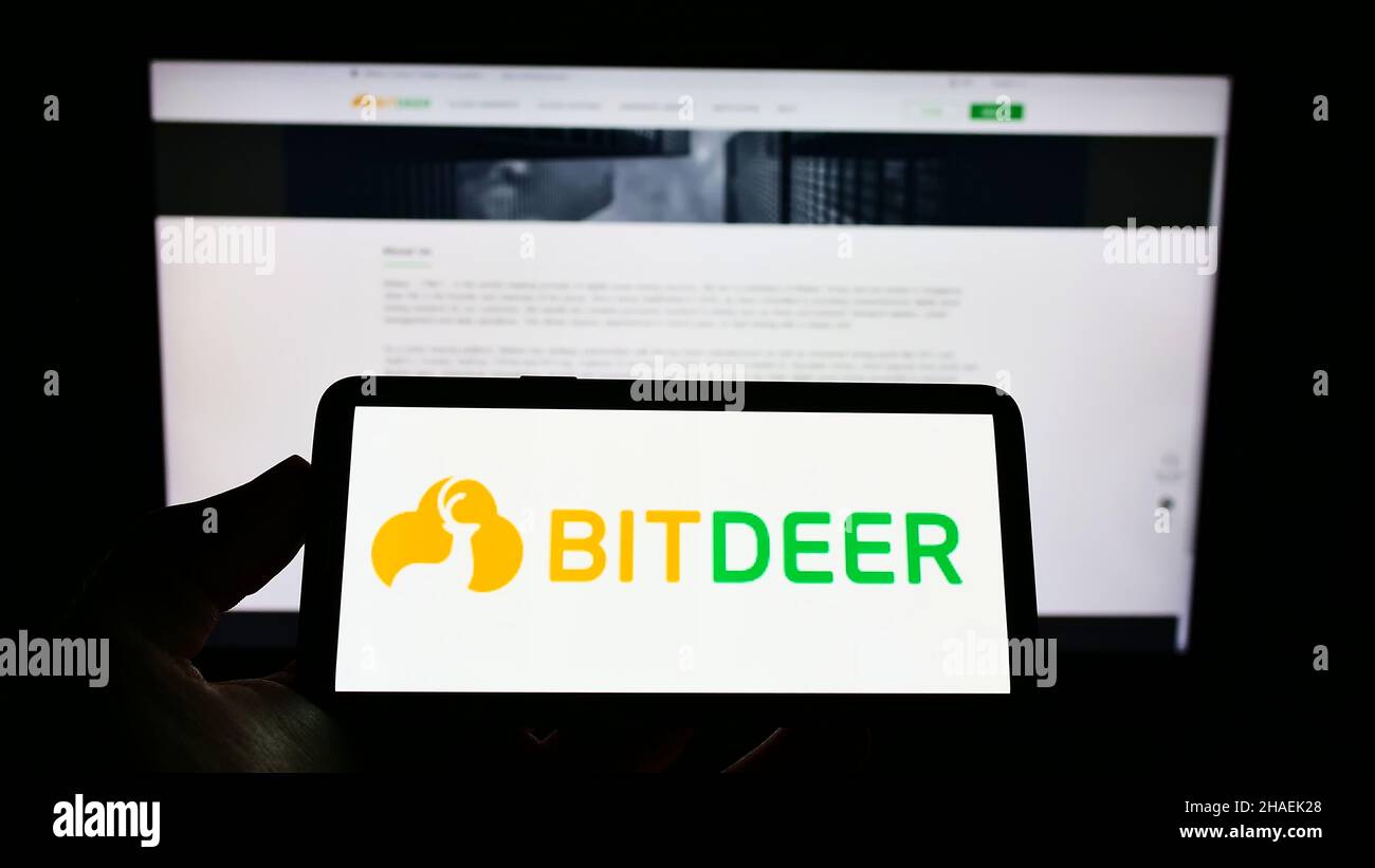 Bitdeer hi-res stock photography and images - Alamy