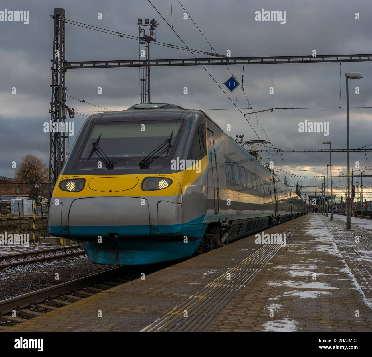 Electric multiple unit train hi-res stock photography and images - Alamy