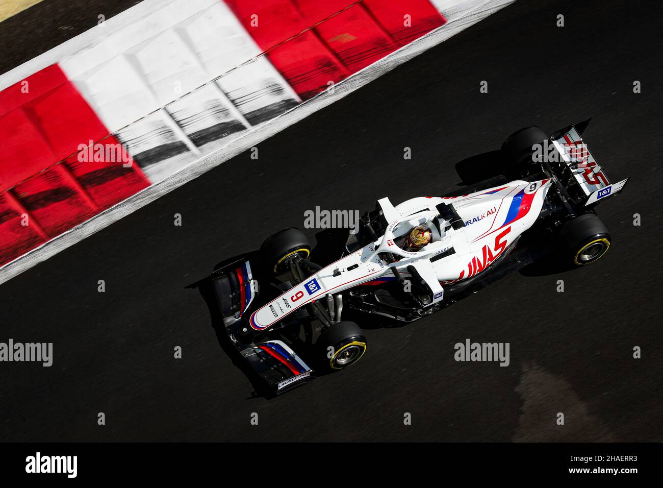 Abu Dhabi, United Arab Emirates. 10th Dec, 2021. # 9 Nikita Mazepin ...