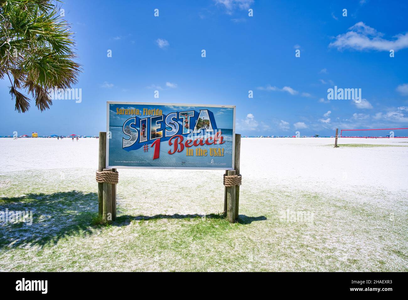 The entrance sign at the Siesta Beach in Sarasota, Florida Stock Photo ...