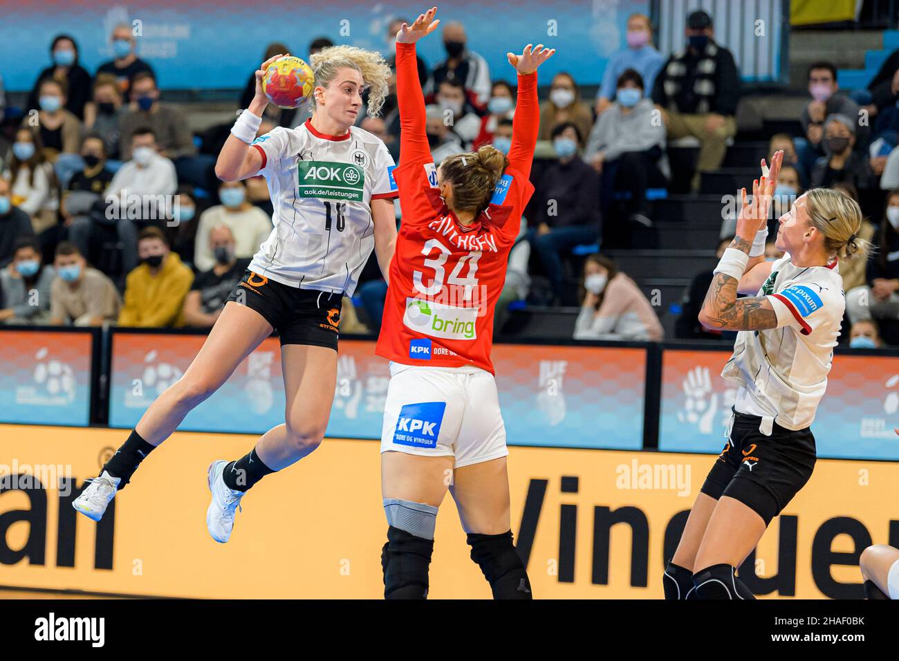 Mia zschocke hi-res stock photography and images - Alamy