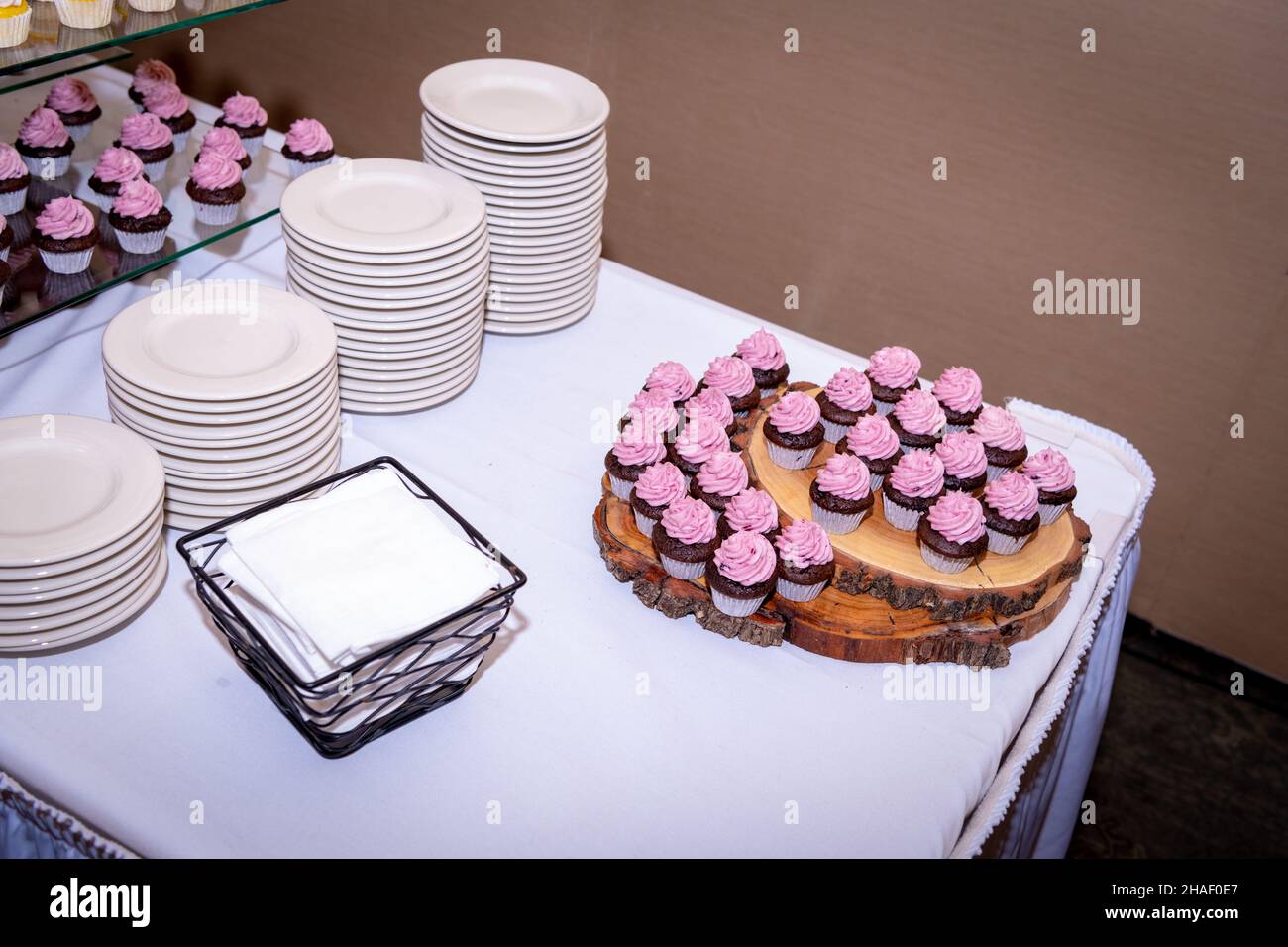 Frosted objects hi-res stock photography and images - Alamy