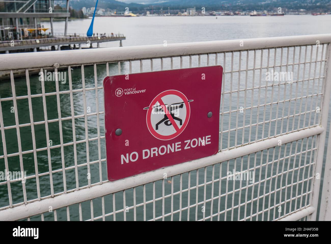 no drone flying zone sign in vancouver canada Stock Photo - Alamy