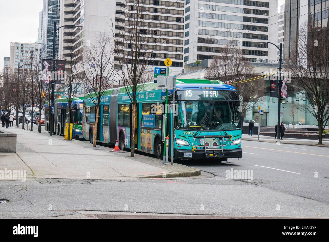 Bus in vancouver downtown hi-res stock photography and images - Alamy