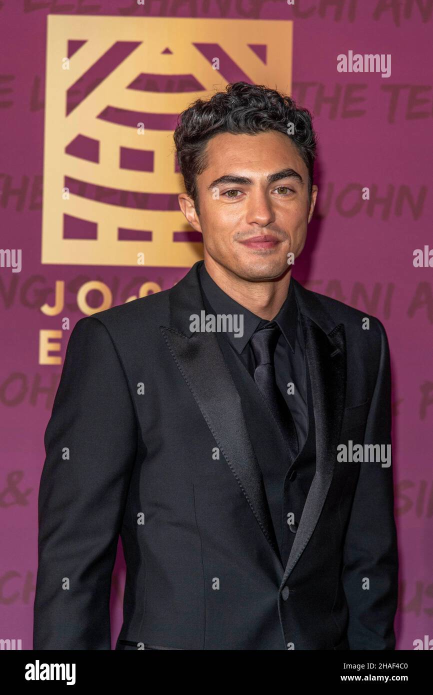 Beverly Hills, California, USA. 11th Dec, 2021. Darren Barnet attends ...