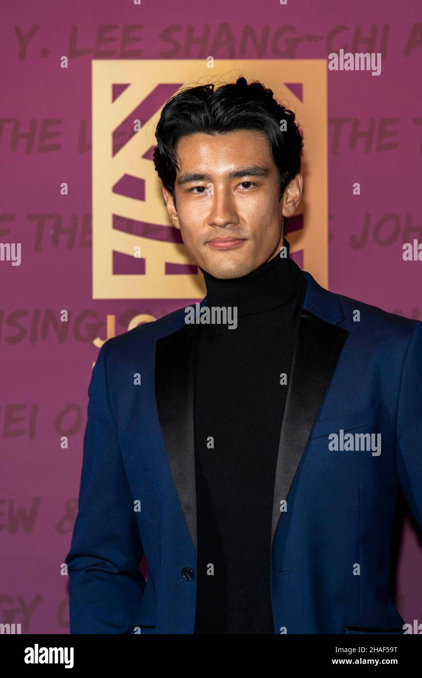 Beverly Hills, California, USA. 11th Dec, 2021. Alex Landi attends 19th ...