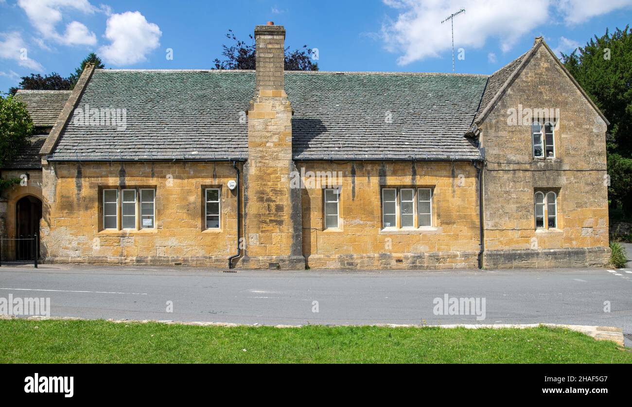 Withington Primary school building Stock Photo - Alamy