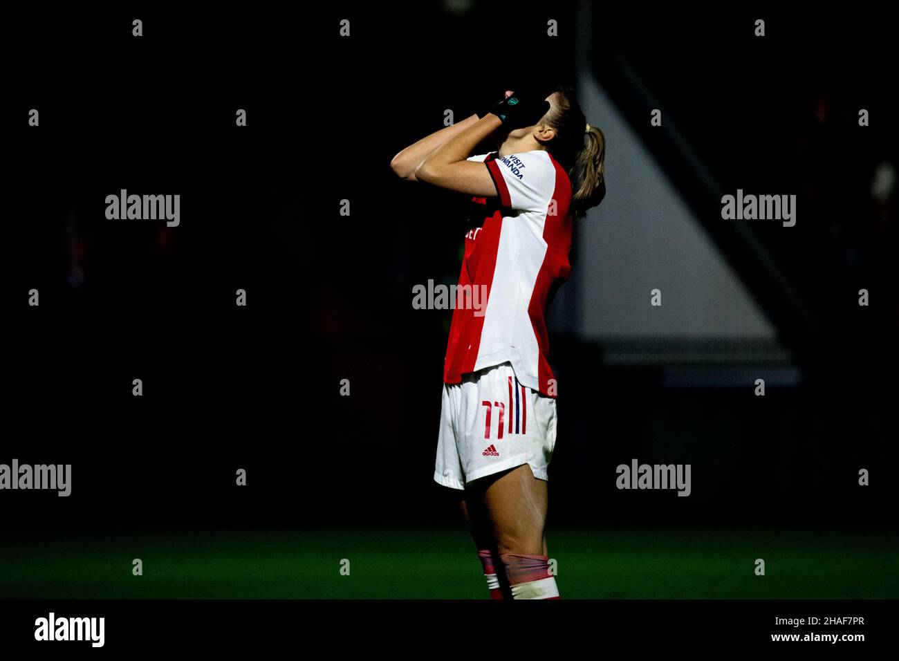 London, UK. 12th Dec, 2021. Vivianne Miedema (11 Arsenal) emotes after ...