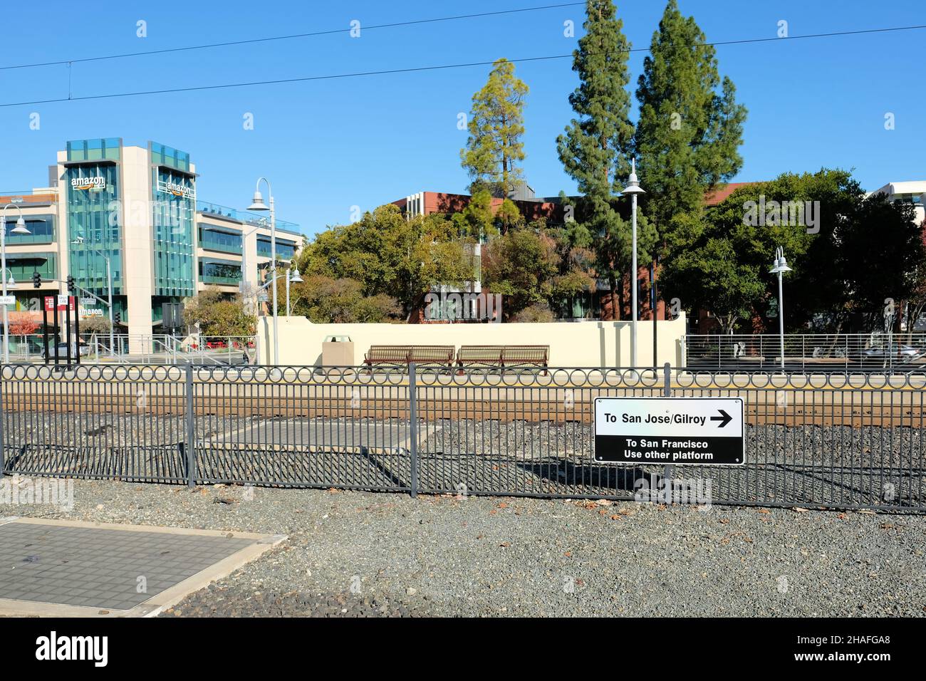Palo alto train station hi-res stock photography and images - Alamy