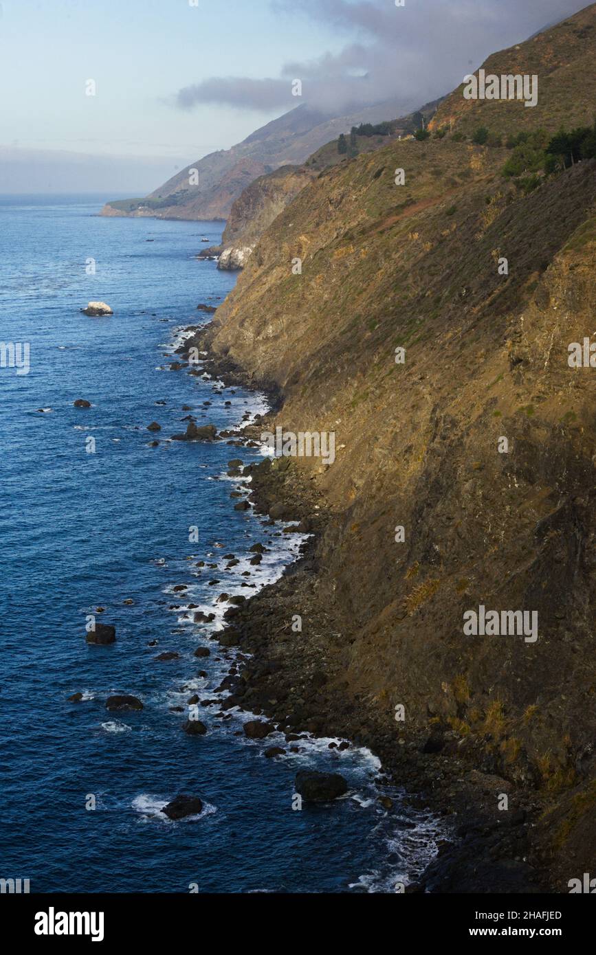 Natural beauty & awe of central California coastline, scenic Big Sur ...