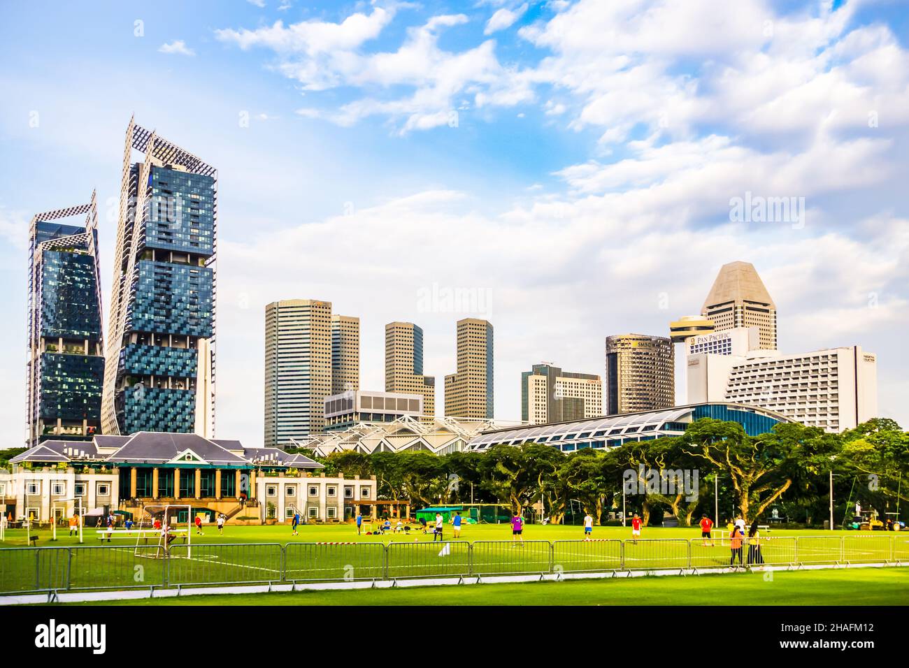Tower one of suntec singapore hi-res stock photography and images - Alamy