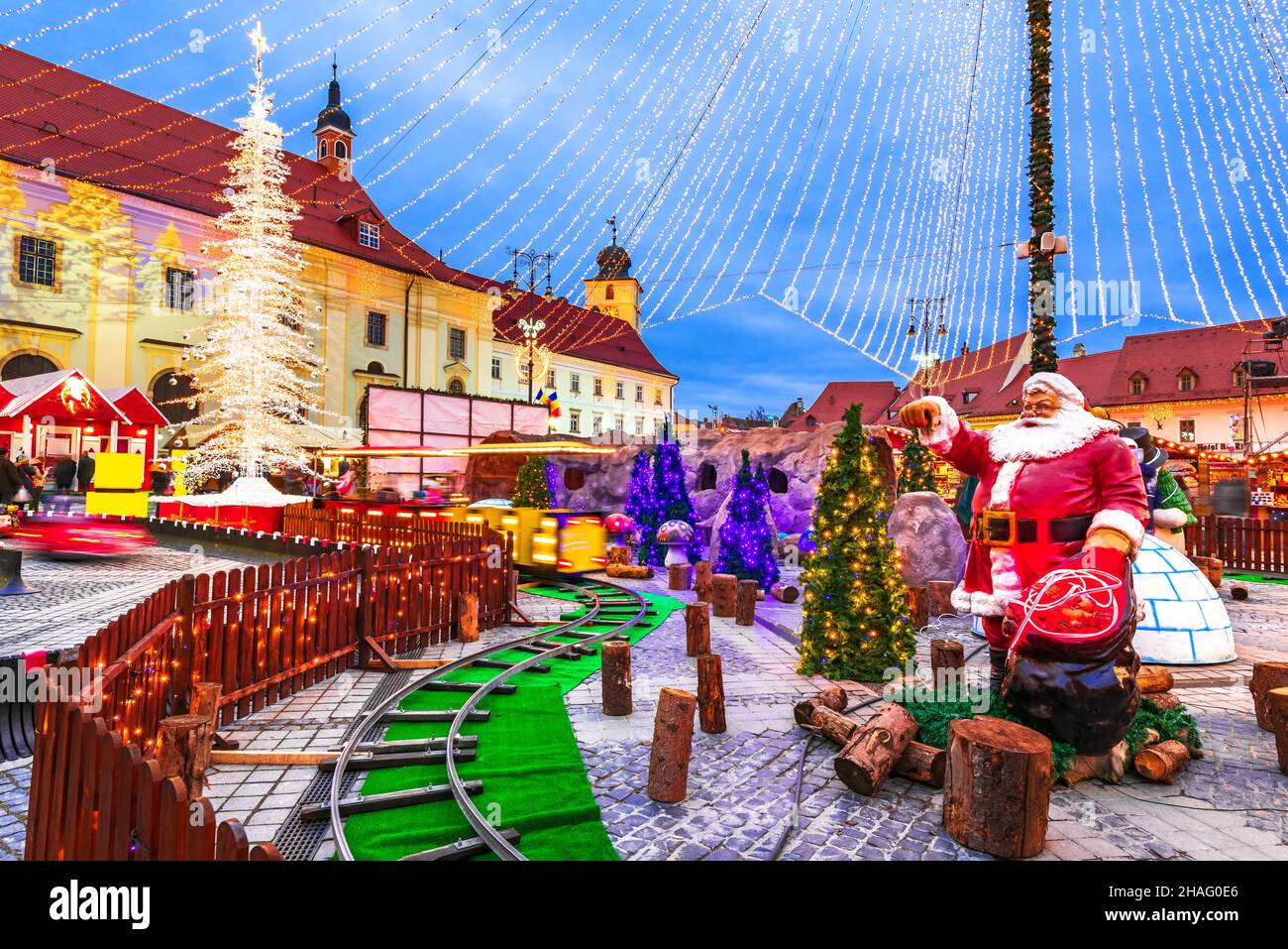 Santa christmas market hi-res stock photography and images - Alamy