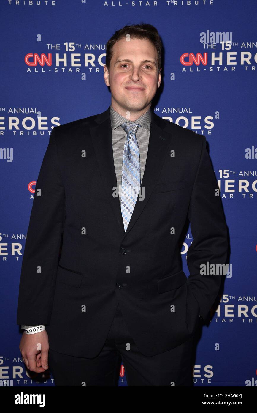 New York, NY, USA. 12th Dec, 2021. Officer Daniel Hodges at arrivals ...