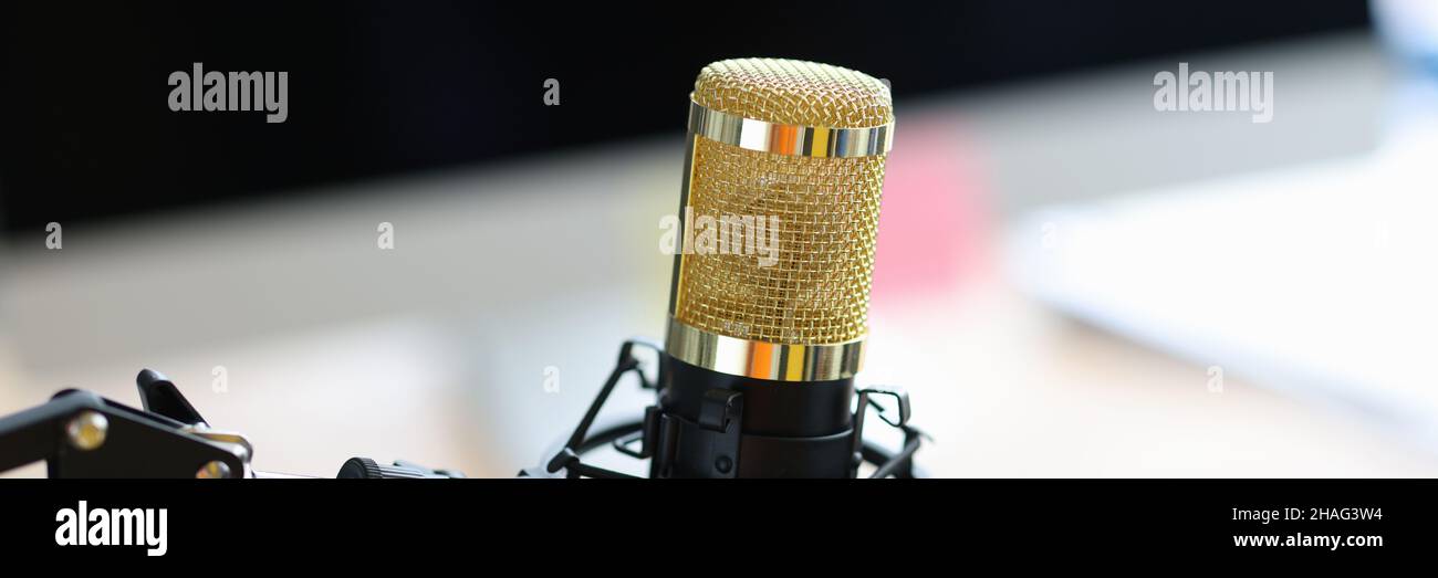 Gold audio wave hi-res stock photography and images - Alamy