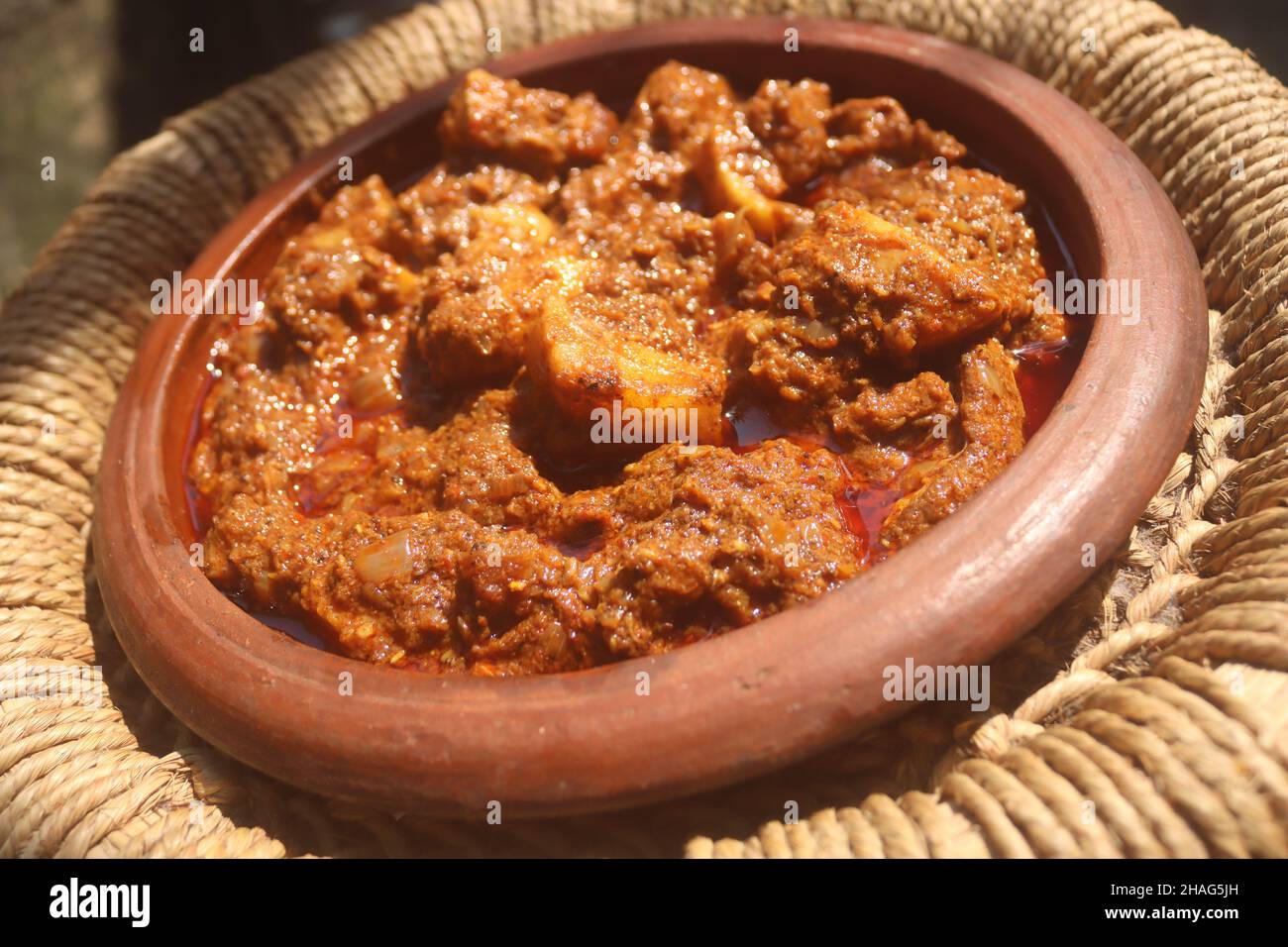 Pork vindaloo stock images Stock Photo - Alamy