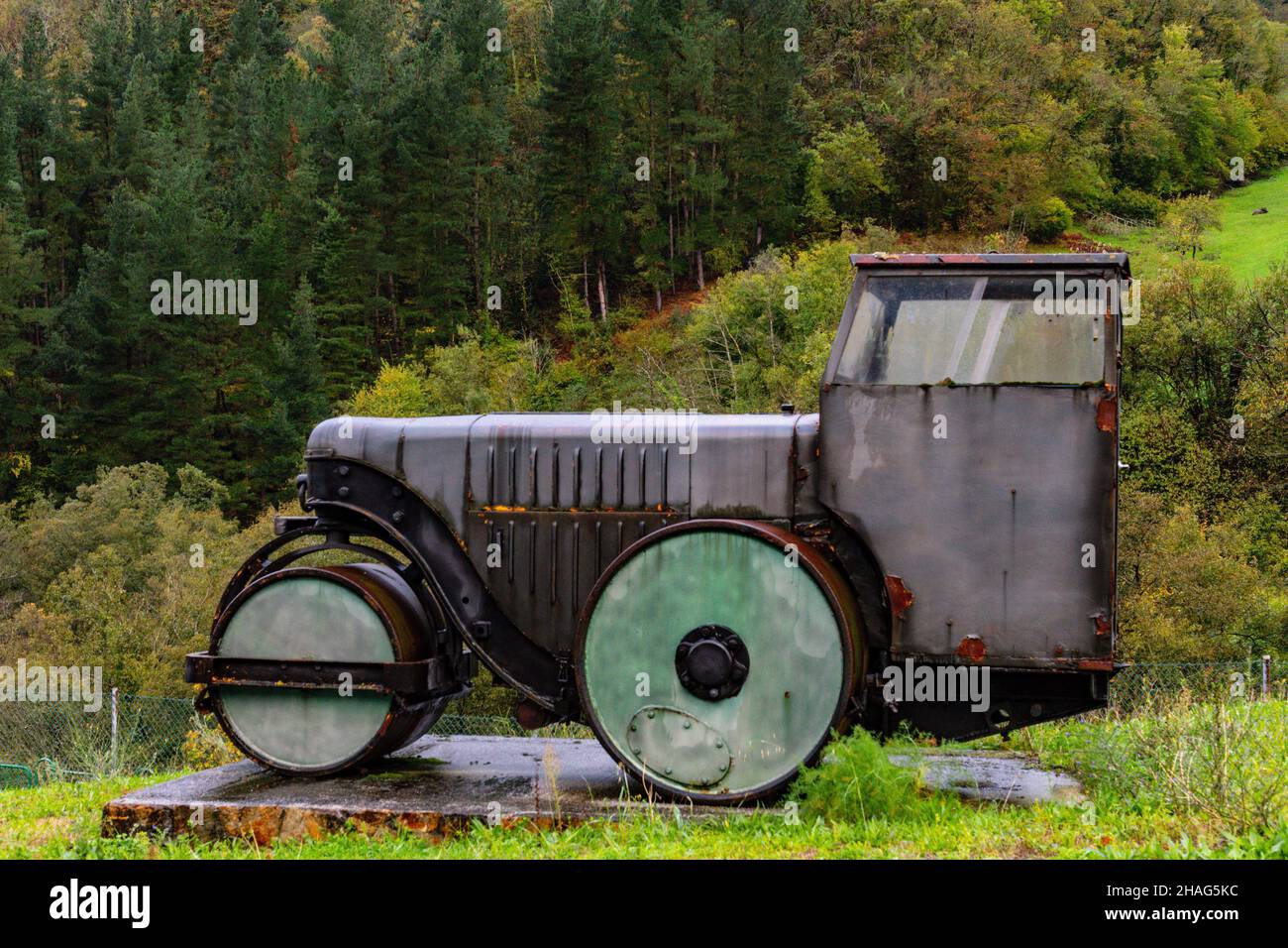 Abandoned and deteriorated old vehicles in Uruguay Stock Photo - Alamy