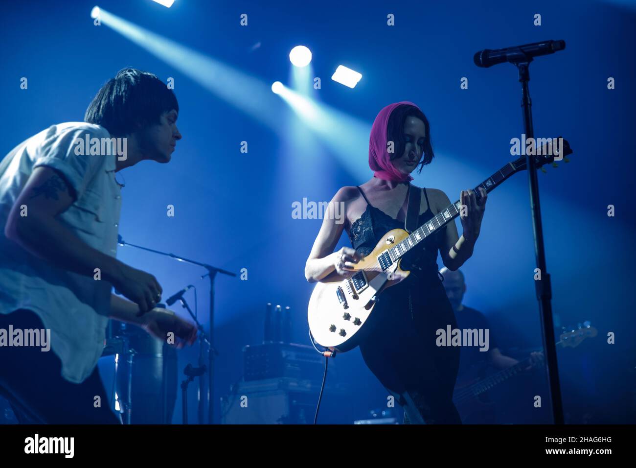 12092021 - Toronto, Ontario, CANADA. Peter Dreimanis and Leah Fay of ...