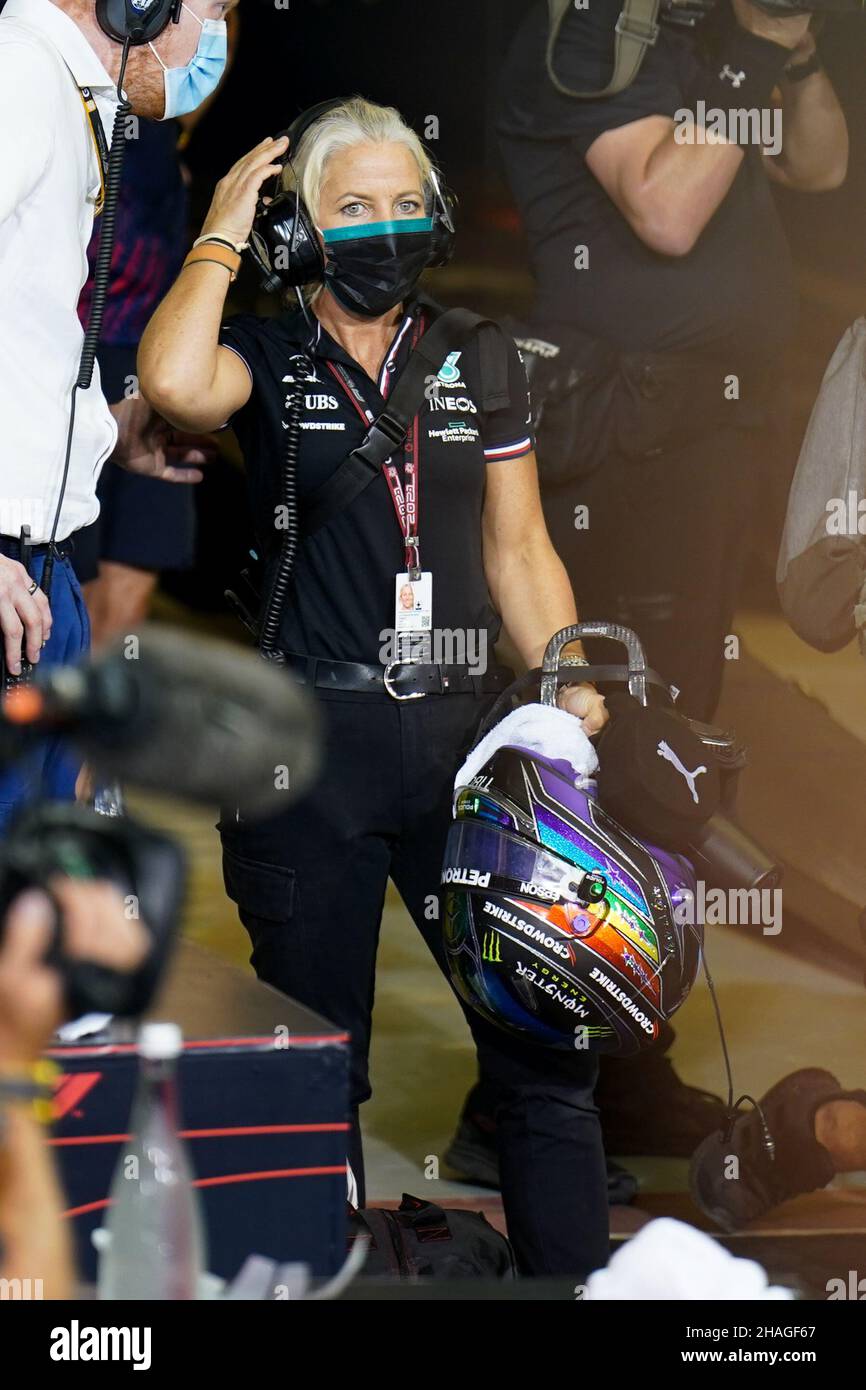 Yas Marina Circuit, Yas Island 12th December 2021 Angela Cullen holds ...