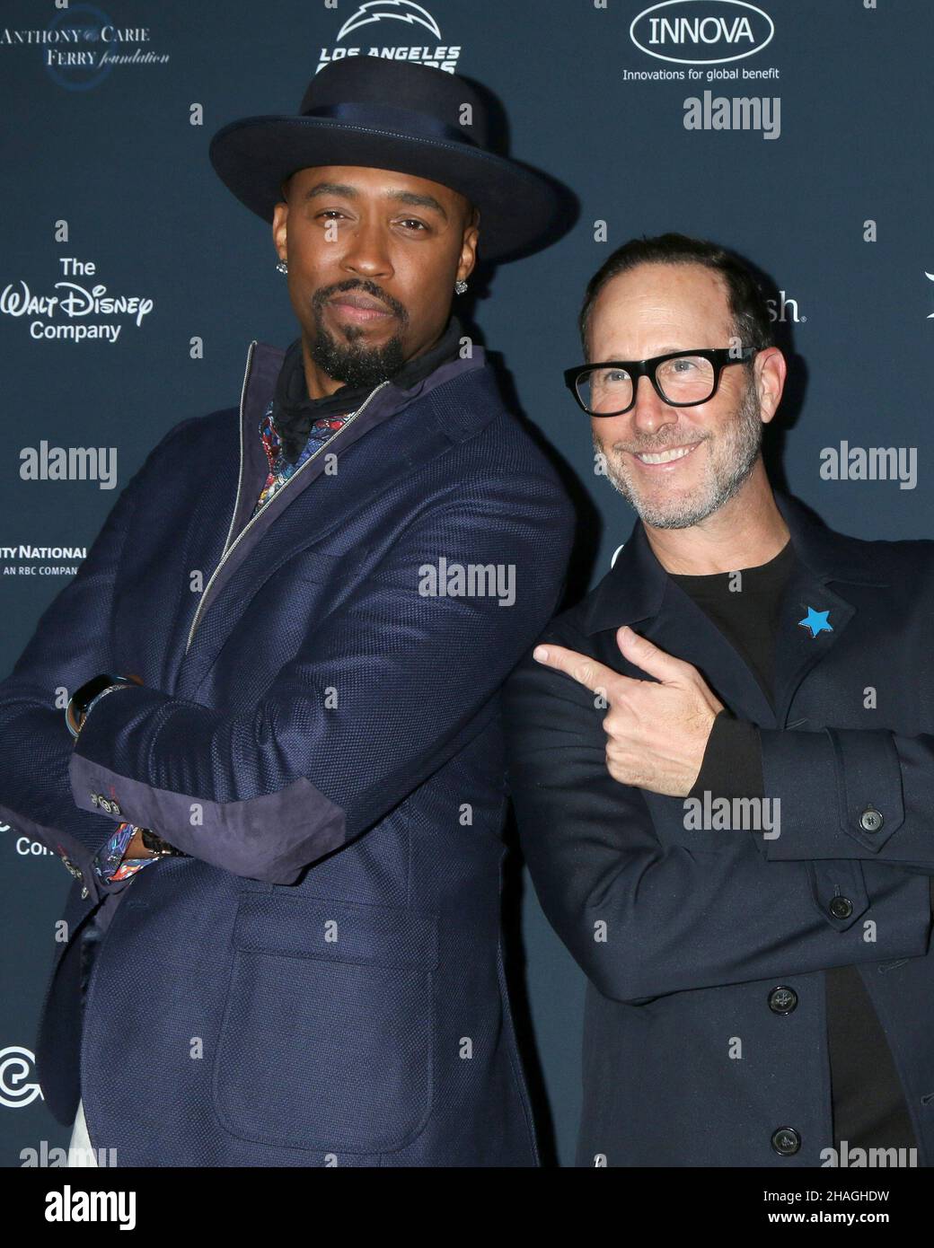 LOS ANGELES - DEC 7: Montell Jordan, Richard Weitz at the Galaxy of ...