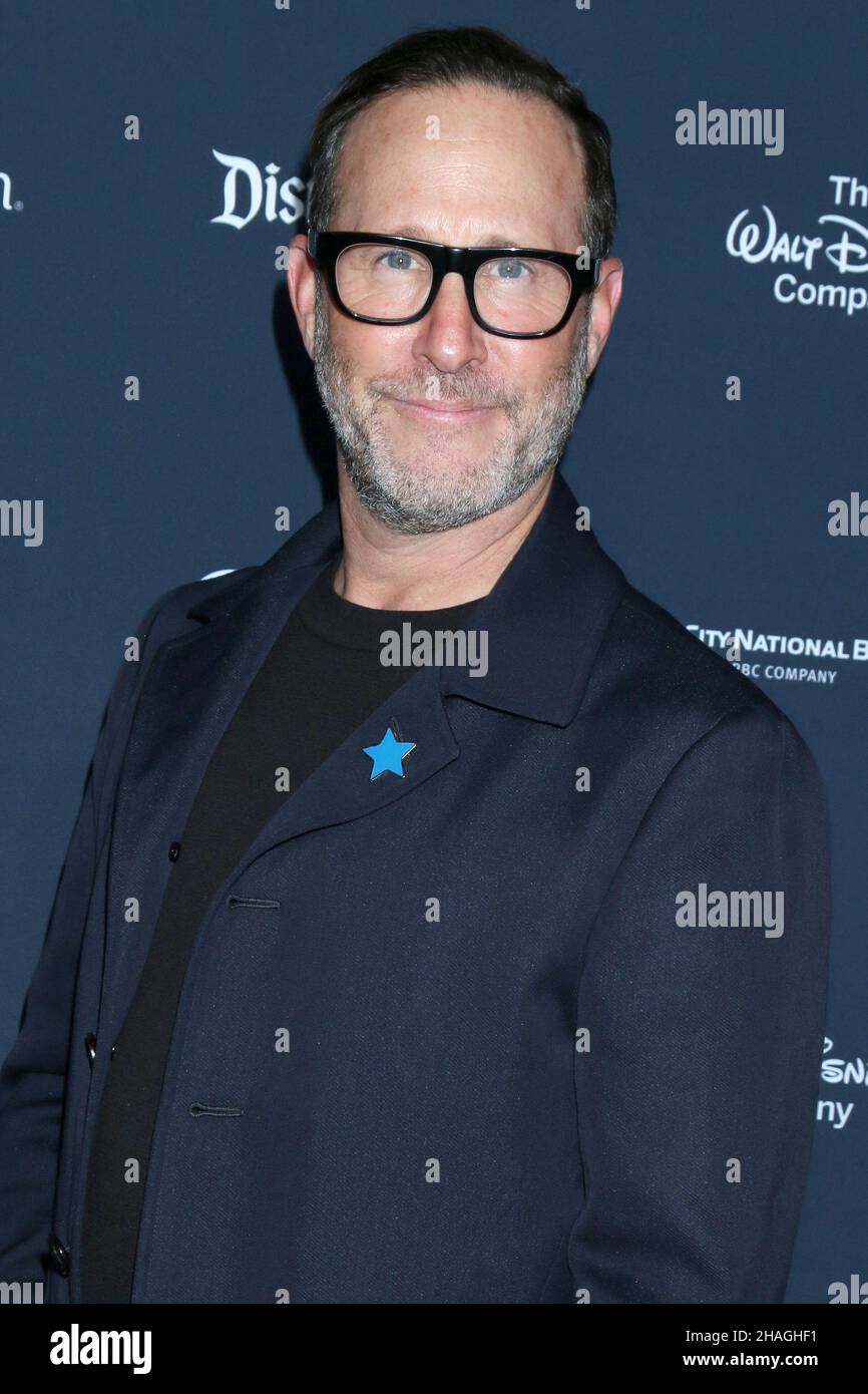 LOS ANGELES - DEC 7: Richard Weitz at the Galaxy of Wishes Make-a-Wish ...