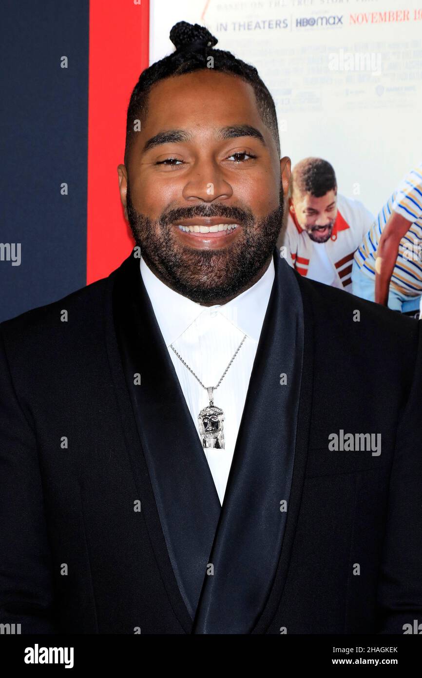 November 14, 2021, Los Angeles, CA, USA: LOS ANGELES - NOV 14: Dixson ...