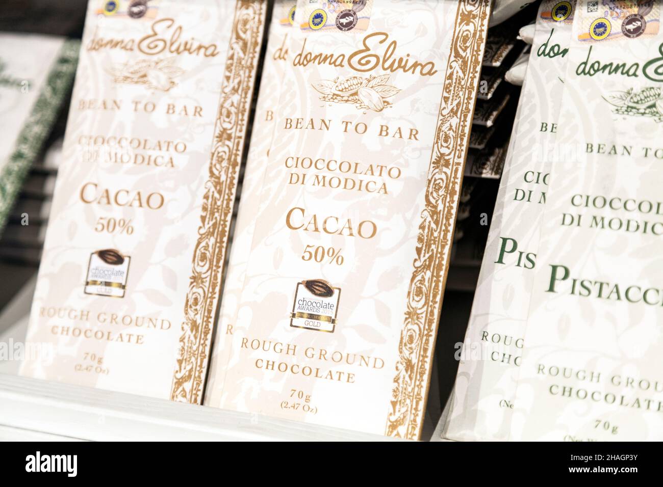 Artisan Italian chocolate bars at Eataly, London, UK Stock Photo - Alamy