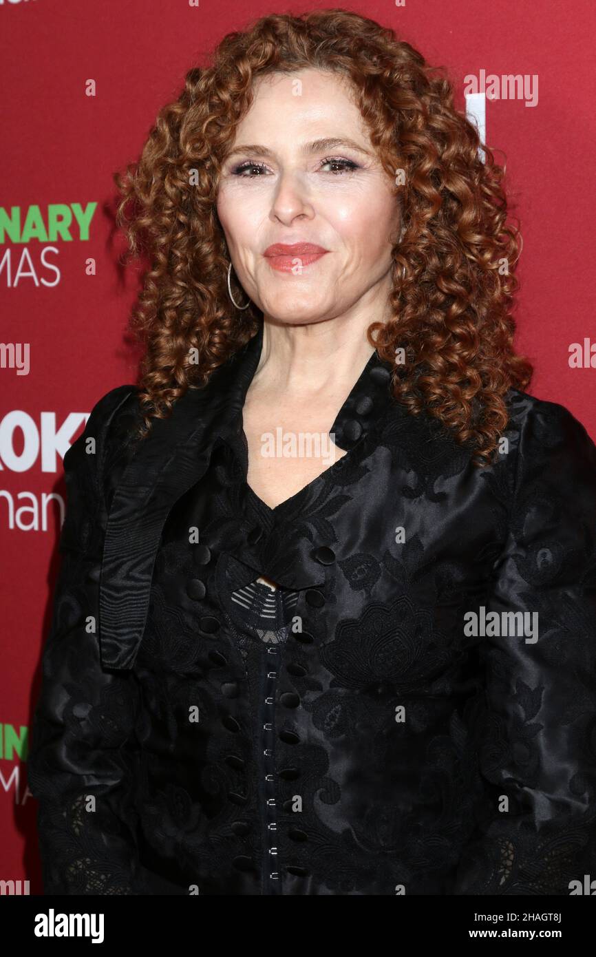 Bernadette peters jpg hi-res stock photography and images - Alamy
