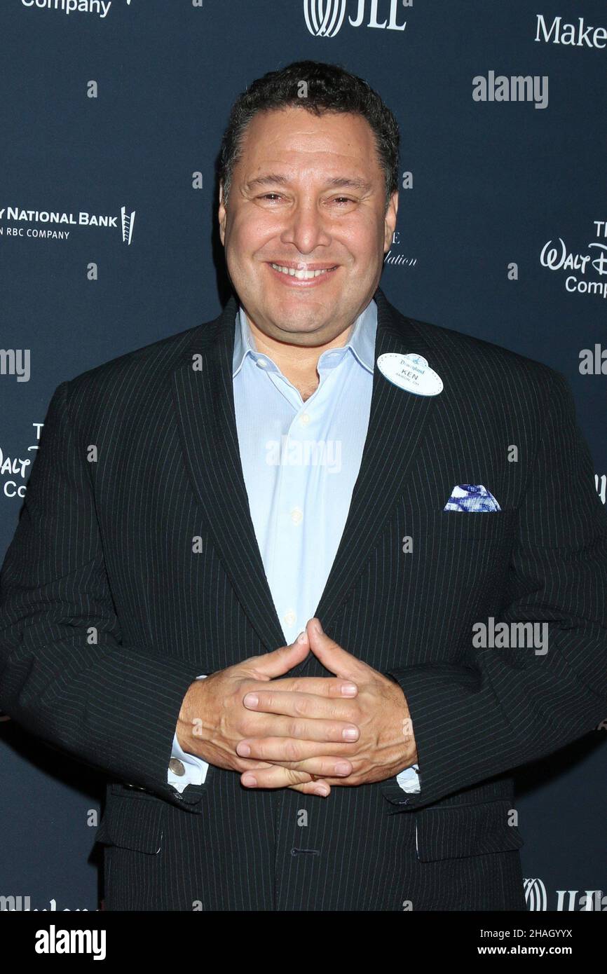 Anaheim, CA. 7th Dec, 2021. Ken Potrock at arrivals for 2021 Galaxy of ...