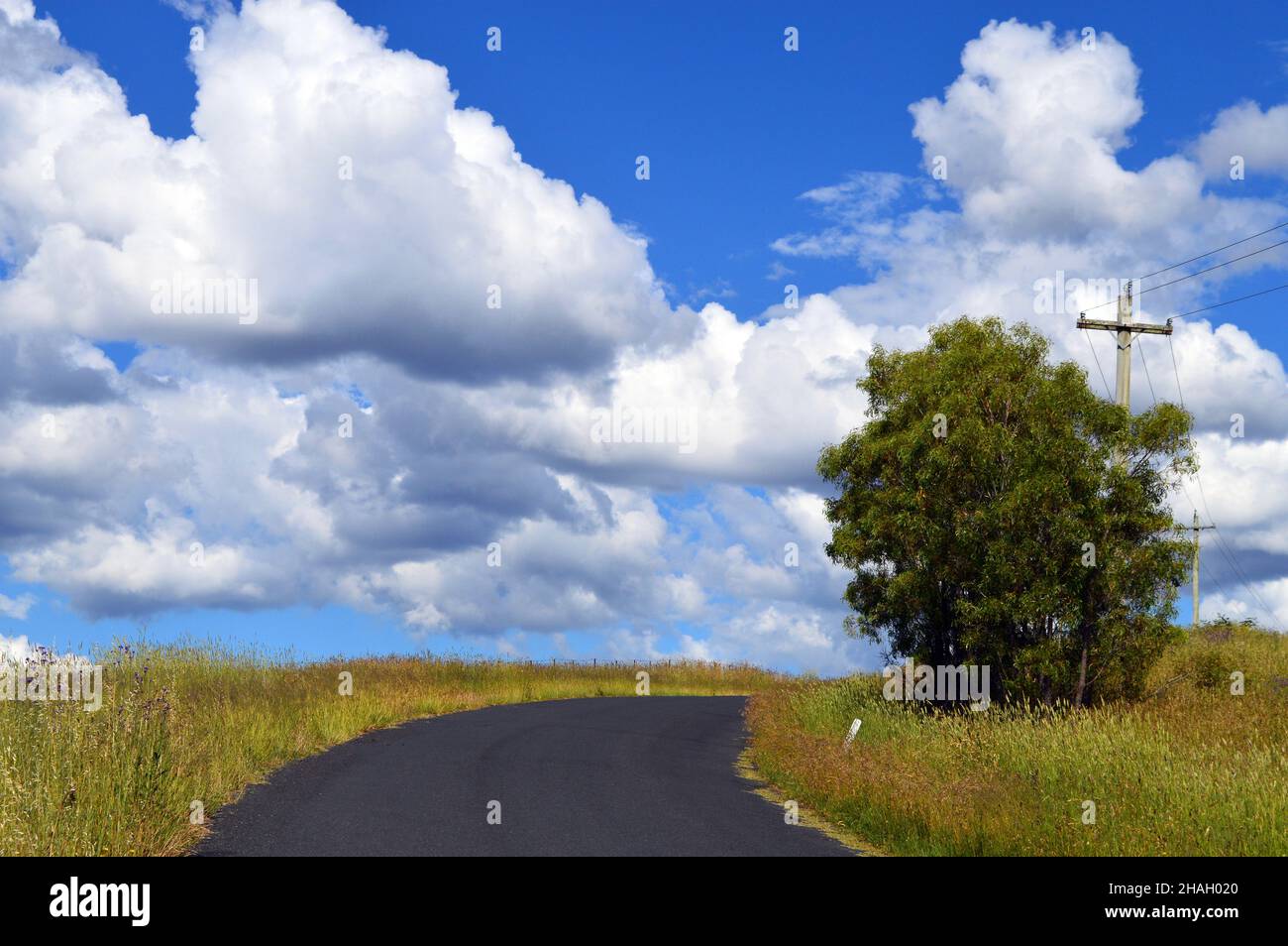 A road in rural Australia Stock Photo - Alamy