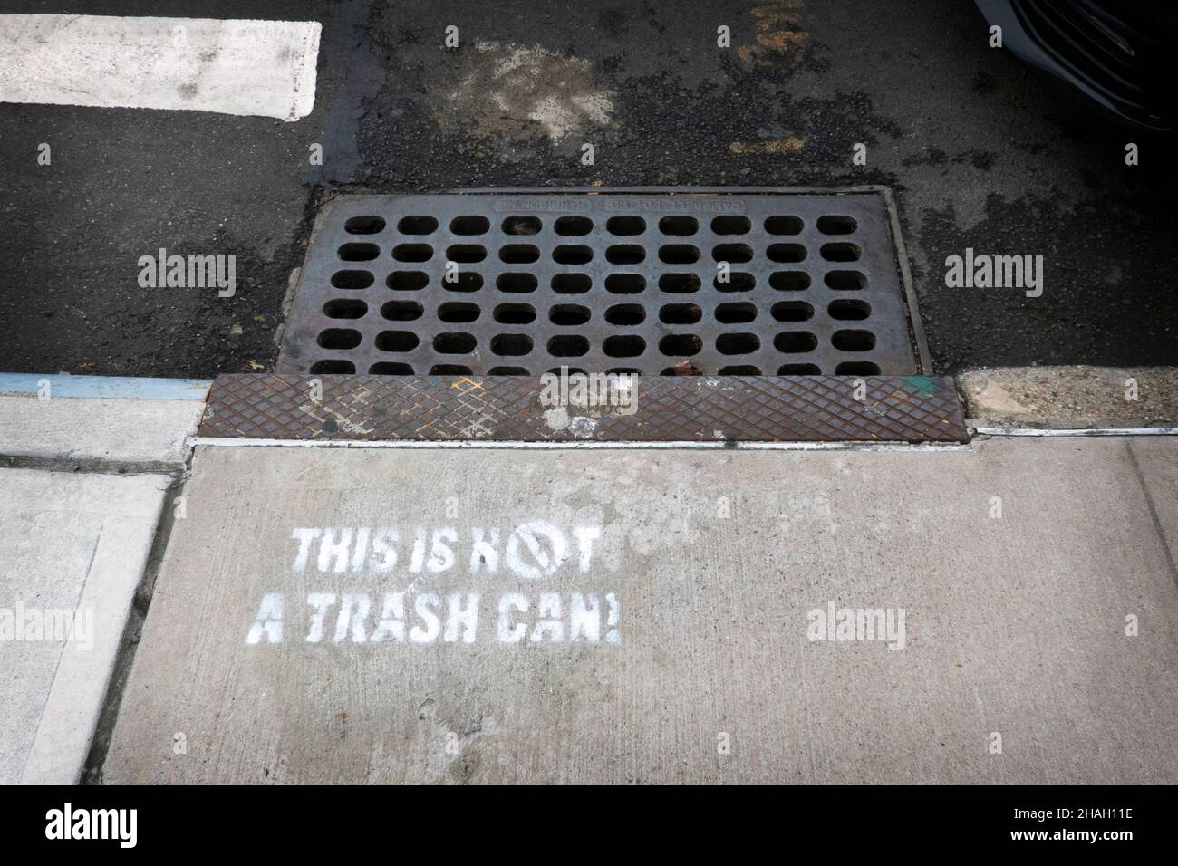 Garbage sidewalk sign hi-res stock photography and images - Alamy