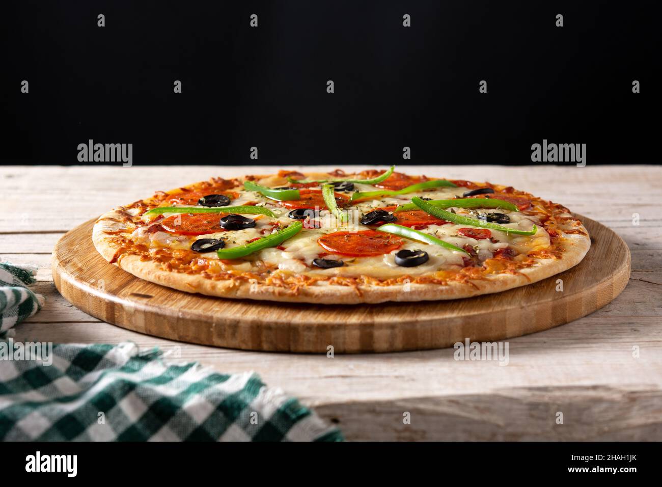 Supreme pizza hi-res stock photography and images - Alamy