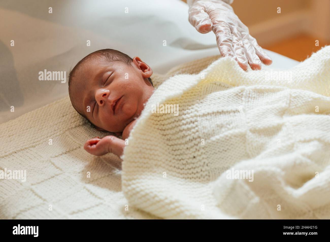 Nurse gurney baby hi-res stock photography and images - Alamy