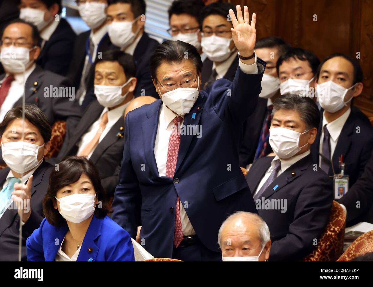 Tokyo, Japan. 13th Dec, 2021. Japanese Health Minister Shigeyuki Goto ...